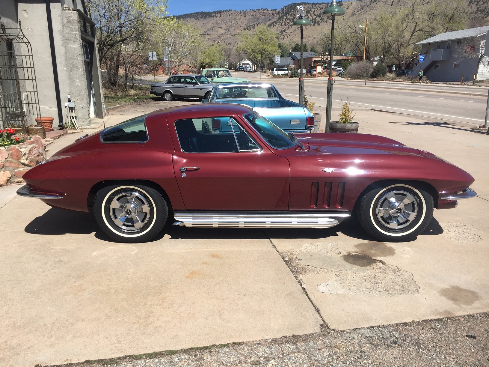 » 1966 Corvette Stingray Fastback Coupe – Sold Vintage Motors of Lyons